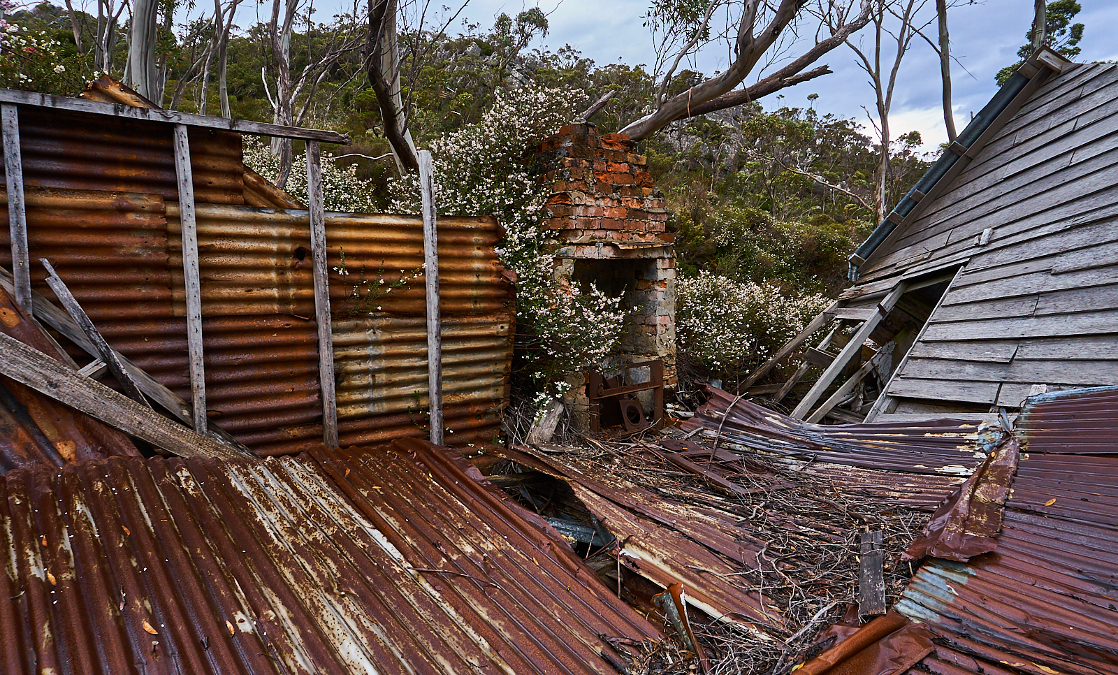 Devonport Mine Hut 1 – Tassietravels